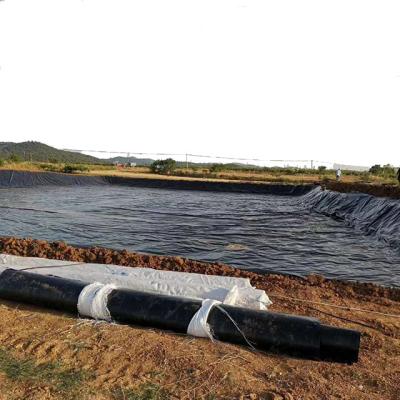 Cina Alta durezza superficiale HDPE pesce nero stagno liner Geomembrana di plastica per l'allevamento di pesci in vendita