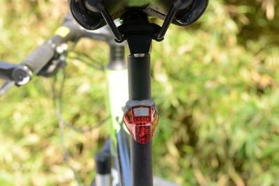中国 屋外の循環の20-28mmの自転車の後部ライト180mAh 販売のため