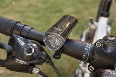 Cina Bianco all'aperto di Front Headlights 5pcs della bicicletta 20lm, bici Front Light LED di 3 AAA in vendita