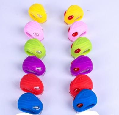 Cina 1 luce 1.8-2.6cm, luce costante della bici della parte posteriore LED di Lm della bici della parte posteriore di USB in vendita