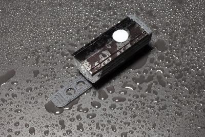 Cina acqua di Front Headlights Flashing Shakeproof Anti della bicicletta di 32mm - di 22mm in vendita