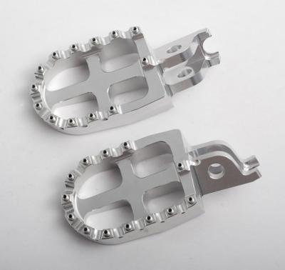Cina Rivesta di ferro la precisione di spruzzatura di CNC che lavora la lavorazione con utensili a macchina lavorante di CNC con i disegni i 2d/3d in vendita