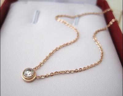 China Forme a mujeres la joyería el collar pendiente de acero titanium con el diamante en venta