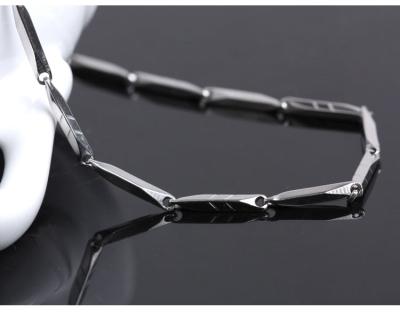 China Forme a hombres la joyería los hombres del acero inoxidable venta al por mayor de la joyería de China de las cadenas los 50cm del collar en venta