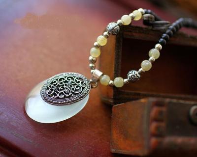 China Venta al por mayor MOQ bajo UN1004 del collar de la joyería de la mujer de la moda del vintage en venta