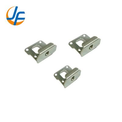 Cina Clip di unione del telaio del pannello della porta OEM Clip in acciaio per telaio a clip, parti di fabbricazione in lamiera in vendita