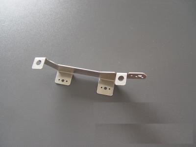 中国 木のための小さい薄板金曲がるプロセス機械化の金属接続ブラケット 販売のため