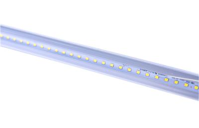 中国 高い発光効率 T8 LED の管 110 lm/w 2FT は 8FT 白を搾り出します 販売のため