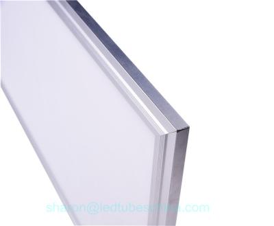 Cina L'alta luminosità ha condotto le plafoniere dello schermo piatto, la luce di pannello del LED 2X4 in vendita
