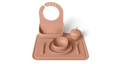 China Grupo do babador e da placa do silicone do quadrado de uma resistência de 230 graus com FDA à venda