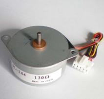 China High Stability Permanent Magnet Stepper Motor 24V High Torque Stepper Motor 42mm 7.5° 42BY412 for sale