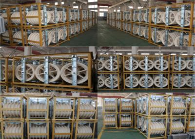 China Cuatro liaron área de sección del bloque de polea del conductor bajo línea 630mm2 que ataba con la rueda de nylon en venta
