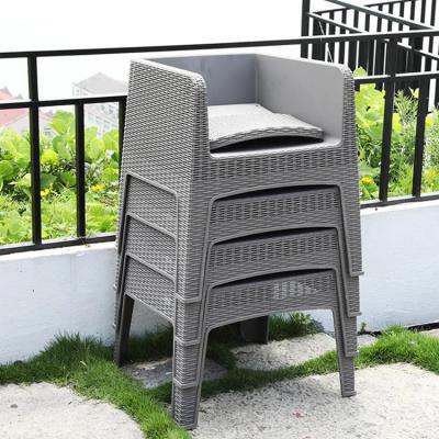 중국 플라스틱 스탠 스택 할 수 있는 팔 의자 야외 레스토랑 카페 빌라 patio 정원 판매용