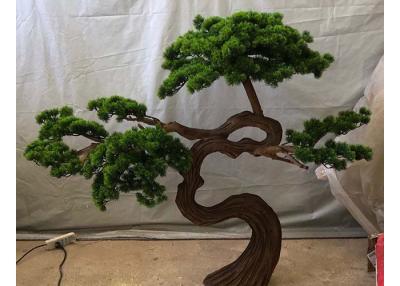 China Weihnachtsdekorativer künstlicher dekorativer Kiefer Topiary-grüne Farbe zu verkaufen