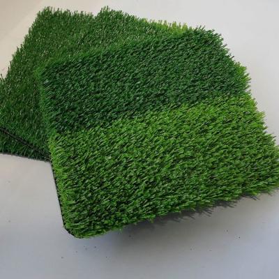 Cina Low Moq Commercial Outdoor Sports Flooring Artificial Grass Mat Non Slip Unfilled Football Artificial Grass Mat in vendita