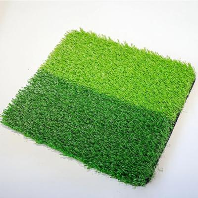 Cina Wholesale Price Custom Carpet Green Synthetic Faux Grass Realistic Artificial Grass For Indoor Outdoor Turf 2cm Football Mat in vendita