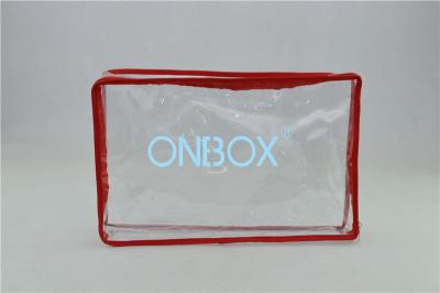 Cina Le borse d'imballaggio del PVC del quadrato trasparente Zippered per cancelleria/libri/giocattoli/regali in vendita
