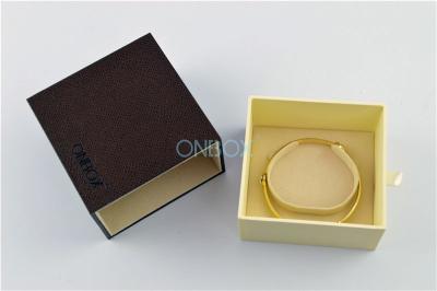China Caixas de empacotamento da joia luxuosa quadrada para a pulseira 100*100*60mm das mulheres à venda