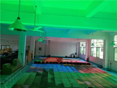 Cina Esposizione molle della tenda della flessione LED di colore pieno, peso leggero pieghevole dello schermo del LED in vendita