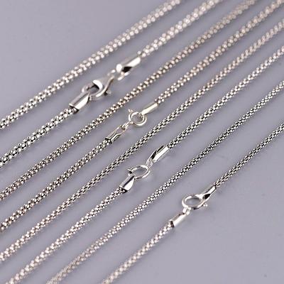 Cina Catena d'argento sterling S925 da donna con disegni unici e artigianato retro in vendita