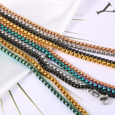Cina Semplice modello di catena in acciaio inossidabile per collana di perle quadrata in oro europeo e americano in vendita