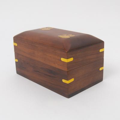 China 8 Year's Experience Solid Wood Pet Urn for Cat Dog Small Animal Memorial Cremation Box for sale