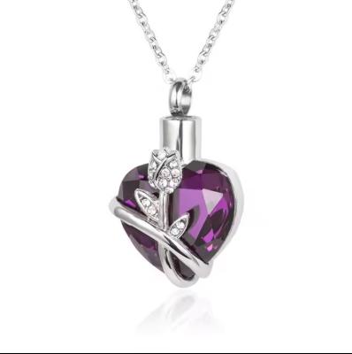 Cina Tecnologia CNC Intaglio Acciaio inossidabile Crusta di cuore di cristallo Ceneri Urna Ricordo Crematura Pendente Gioielli in vendita