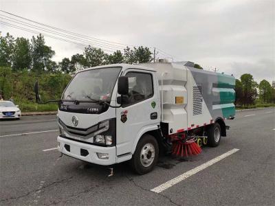 중국 최대 속도 100 Km/h Eu 3 오일 얼룩 청소를 위한 거리 청소 트럭 판매용