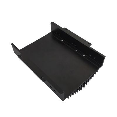 Cina Profili dell'estrusione del dissipatore di calore di precisione di CNC con il nero d'anodizzazione di trattamento di superficie in vendita