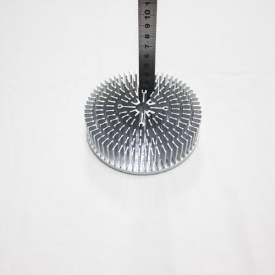 Cina Area di dissipazione di calore di AL1070 Pin Fin Heat Sink Customized con l'uscita della muffa in vendita