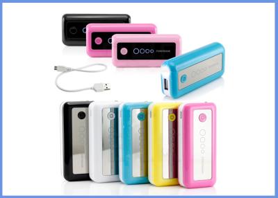 Cina I 5 volt sveglio hanno prodotto la banca di alimentazione di emergenza della batteria di 18650 Li-ioni per il telefono cellulare in vendita