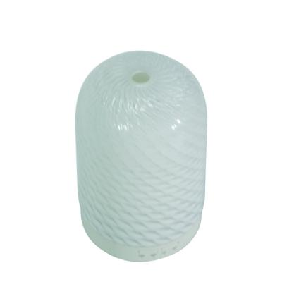 Cina L'appartamento Mini Portable Essential Oil Diffuser ha macchiettato le un'due ore bianche 120ml in vendita