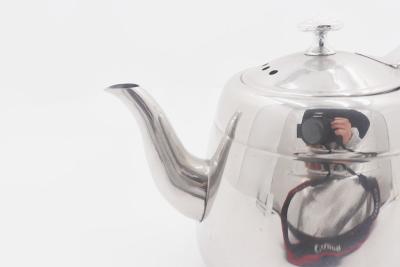 중국 1.4L 250g 0.243cbm 스테인레스 스틸 휘파람 주전자 판매용