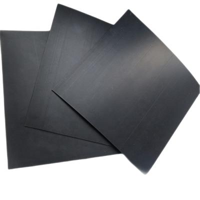 Cina Fogli di geomembrana di HDPE liscia per rivestimenti impermeabilizzanti per stagni lunghezza 50-200m Anti-UV in vendita
