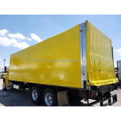 Cina Tela di PVC giallo resistente agli UV impermeabile all'umidità per applicazioni versatili in vendita