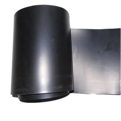 Cina 1-6m Larghezza Geomembrana in HDPE con texture per diga di scarico Superficie doppia liscia in vendita