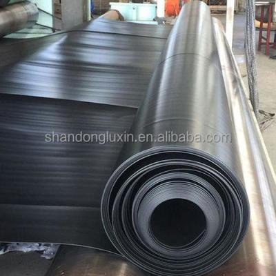 Cina ASTM GRI-GM13 Standard HDPE Geomembrana liscia per stagno di pesce per serbatoi di stoccaggio dell'acqua in vendita