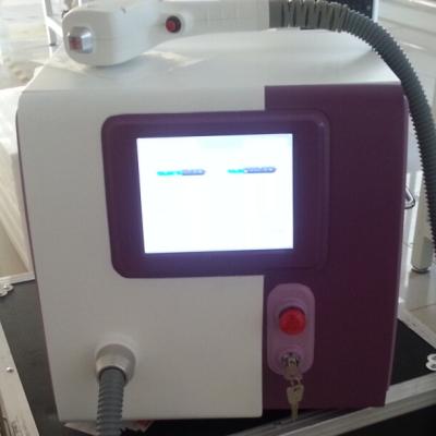 Cina 12 macchina 808nm di depilazione del laser a diodi di X12 millimetro 10Hz in vendita