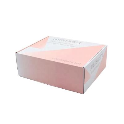 Cina Vibrazione ondulata rosa della scatola di spedizione della maglietta su che imballa stampa su ordinazione in vendita