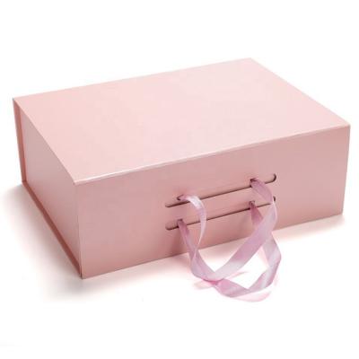 China Magnetic Folding Boxes With Ribbons Luxury For Clothes for sale