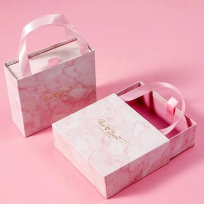 Cina Contenitore di regalo dei gioielli di festival che imballa/scivolamento di carta del contenitore regalo del cassetto con la maniglia in vendita