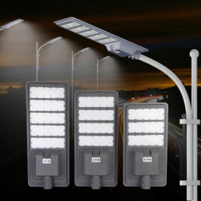 중국 통합 스트리트 라이트 도로 램프 400w 600w 800w 야외 모든 1 LED 태양광 거리 빛 판매용