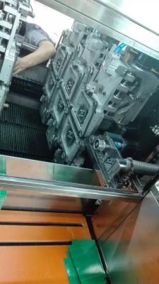 China Dauerhaftes beschleunigen geschnittene Maschine hohe Leistungsfähigkeit PWBs V zu 40 m/Minute zu verkaufen