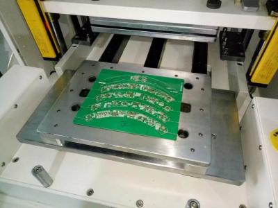 China FPC-/PWB-Stanzmaschine mit Englisch berühren die lärmarme Bildschirmanzeige zu verkaufen