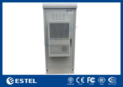 China 32U IP55 gabinete de alimentación exterior integrado con sistema de distribución y monitorización de energía en venta