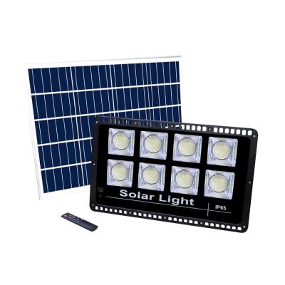 China Wasserdichte Flut-Licht-Solarhohe Leistung 100w 200w 300w 400w IP65 angetriebene LED zu verkaufen