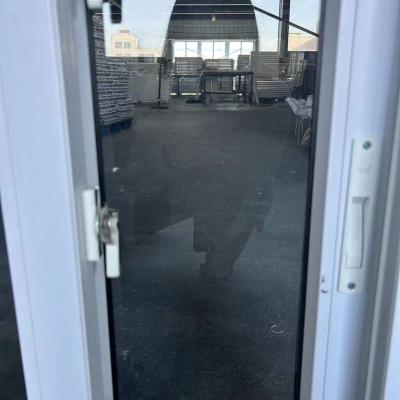 China Fábrica Barata Por Mayor PVC Ventana Deslizante PVC Ventana de doble acristalamiento Ventana deslizante PVC marco de ventanas en venta