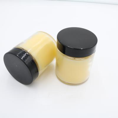 Cina La mano profumata della candela del barattolo di vetro giallo della verbena del limone ha versato le candele della soia con il coperchio nero in vendita
