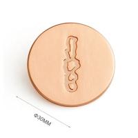 Quality Custom Logo Round Metal Tag Design Rose Gold Name Plate For Handbags Customized Size for sale