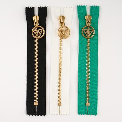 중국 Custom Logo Metal Brass Zipper for Clothing Jean Jacket Teeth Color Customized Color 판매용
